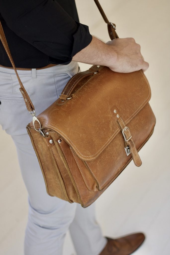 Student Bag | Smitten with Leather